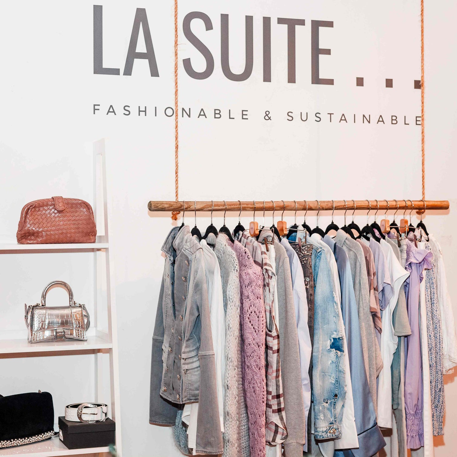 Contact – La Suite